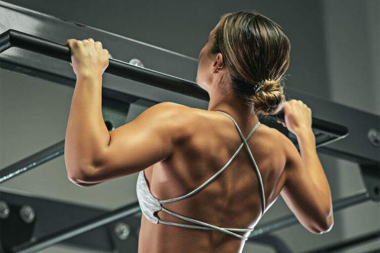 Pull Ups for Beginners - 4 Week Pull Up Program | YouFit Gyms